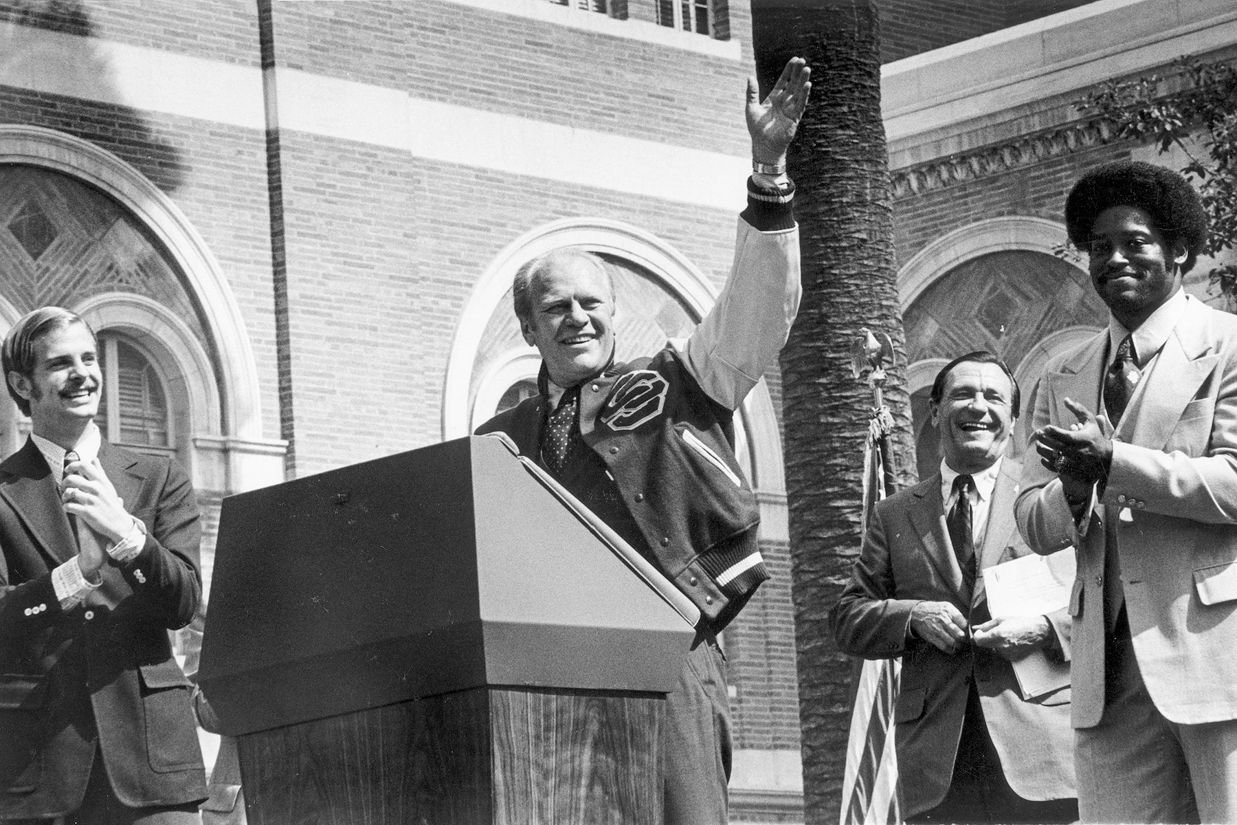 Hail to the chiefs: Presidential visits to USC, in pictures - USC